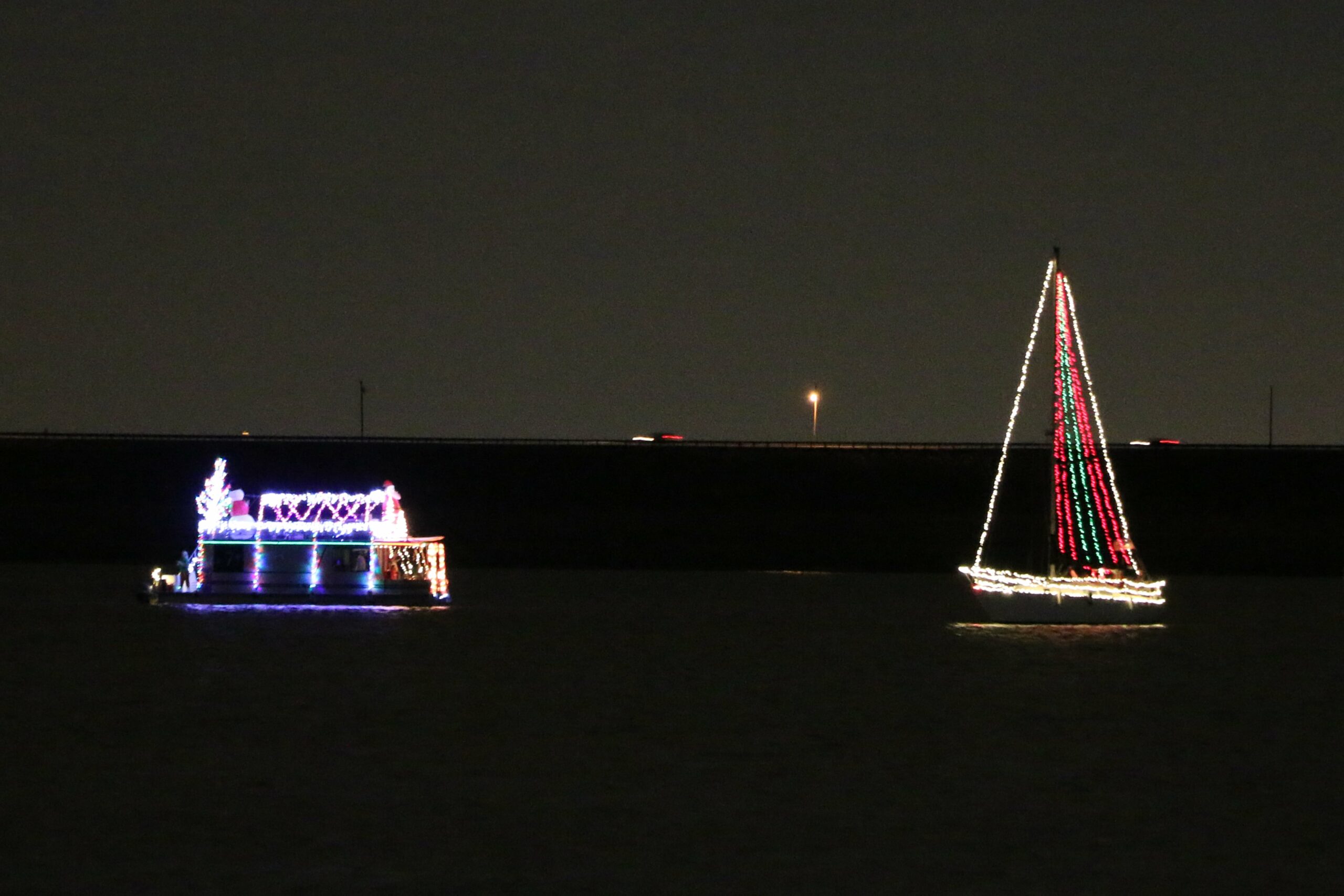 Twinkle Light Boat Parade - DFWChild