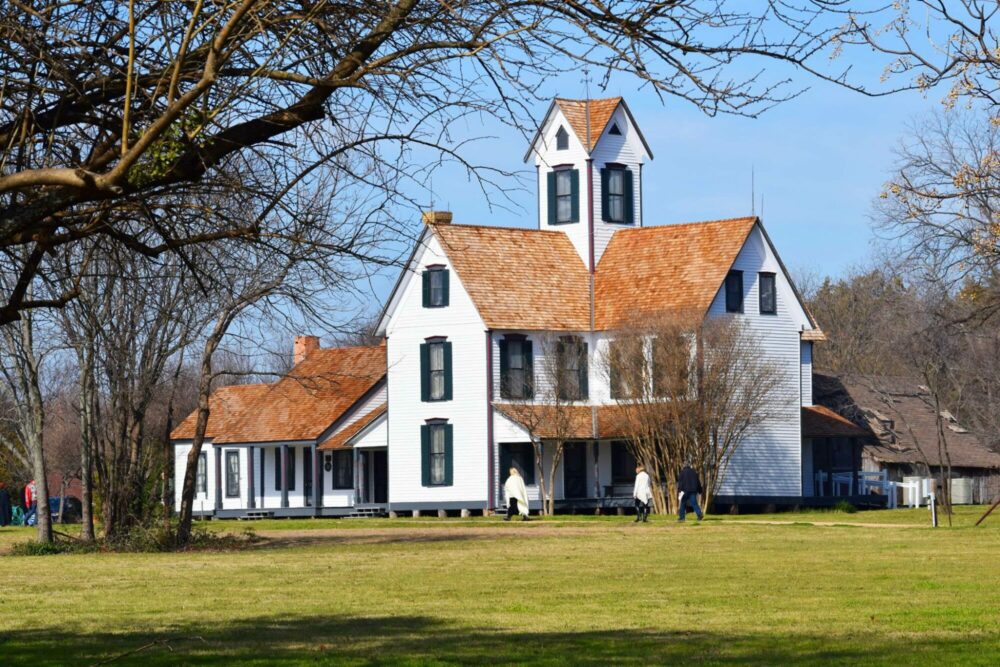 Buffalo Stomp Wildflower Seed Spreading - DFWChild